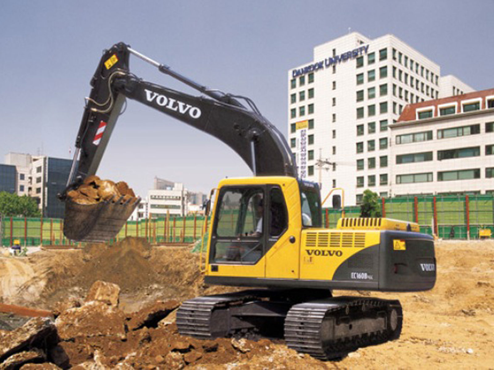 Volvo EC160B - Gruppo Rental